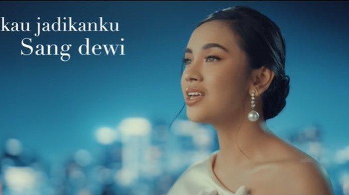 Chord dan Lirik Lagu Sang Dewi - Lyodra Idol feat Andi Rianto: Walaupun Dirimu Tak Bersayap ...