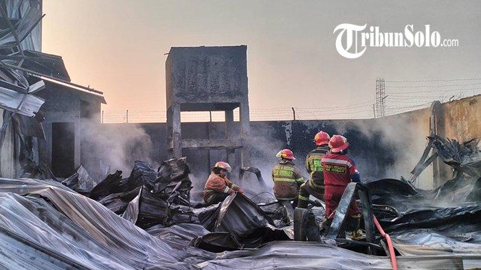 Kasus Kebakaran di Sukoharjo 2023 : Naik 338 Kasus, Kerugian Capai Rp 7 Miliar - Tribunsolo.com