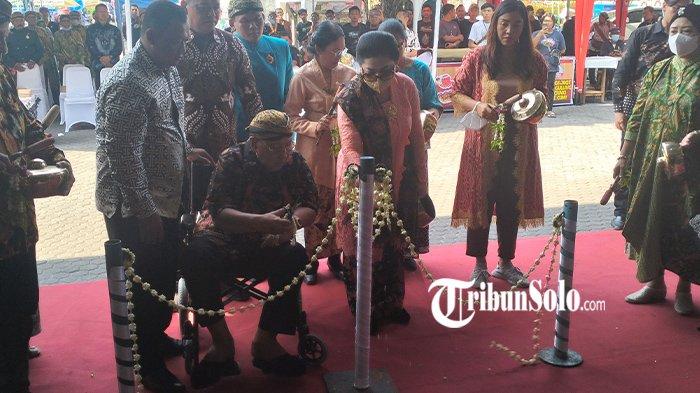 Detik-detik Pembukaan Sekaten 2023 di Solo, Diwarnai Potong Pita Pakubuwana XIII & Gusti Moeng ...