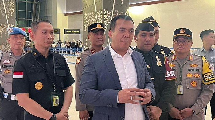 Tangani Kendala Sistem Perlintasan Bandara Soetta, Imigrasi Tambah Personel - Tribunsolo.com