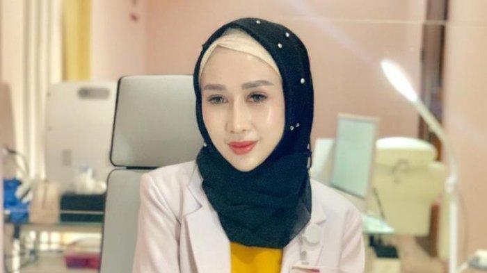 Siapa Reza Gladys? Dokter dan Pebisnis Kecantikan yang Bikin Nikita Mirzani jadi Tersangka ...