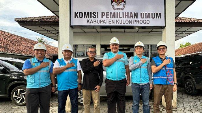 GM PLN UID Jateng DIY Mochamad Soffin Pantau Langsung 121 Posko Siaga Pemilu, Pastikan Listrik ...
