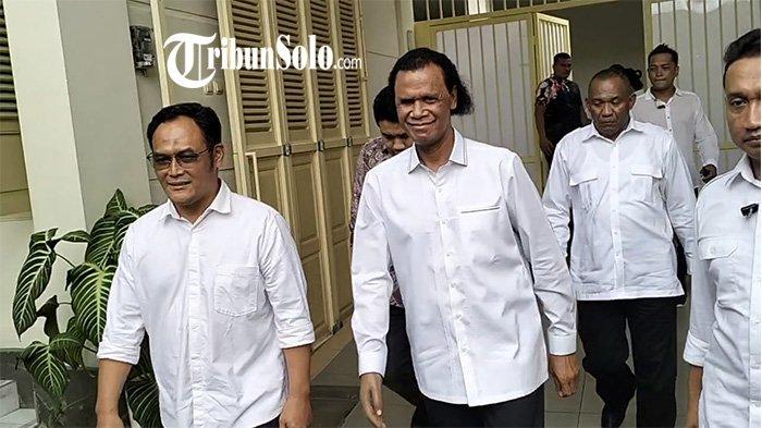 Siapa Hercules? Datang ke Solo dan Bela Jokowi soal Ijazah Palsu, Eks Preman 'Sakti' Tanah Abang ...