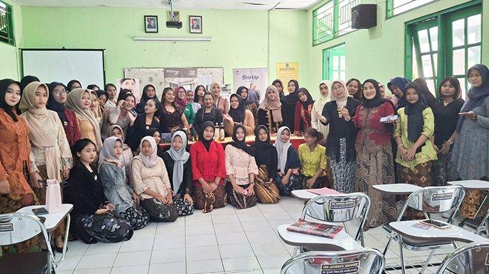 Hotel Solia Zigna Kampung Batik Laweyan Meriahkan Hari Kartini Bersama ...