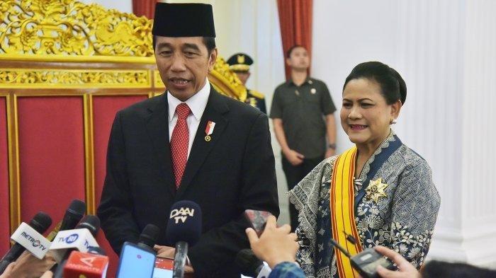 Momen Manis Iriana Cium Tangan Jokowi saat Terima Tanda Kehormatan Presiden, Ternyata Kejutan ...