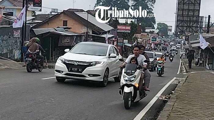 Kondisi Arus Lalu Lintas di Jalan Solo-Tawangmangu Hari Ini, Kendaraan Ramai Lancar - Tribunsolo.com