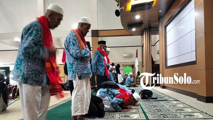 Jumlah Jemaah Haji Kloter Pertama yang Tiba di Embarkasi Solo Berkurang: Wafat dan Sakit ...