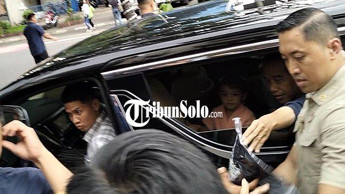 Weekend di Solo, Presiden Jokowi Makan Siang di Restoran Adem Ayem ...