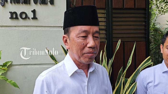 Jokowi dan Relawan Curiga Ada 'Orang Besar' di Balik Isu Ijazah-Pemakzulan, Roy Suryo Pernah ...