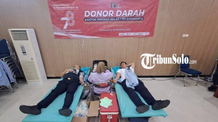 Peringatan Hari Dharma Karya Dhika ke-78, Kantor Imigrasi Surakarta Menggelar Aksi Donor Darah ...