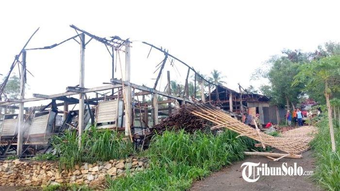 Kebakaran Kandang Ayam di Pracimantoro Wonogiri, 12 Ribu Ekor Ayam Mati Terpanggang - Tribunsolo.com