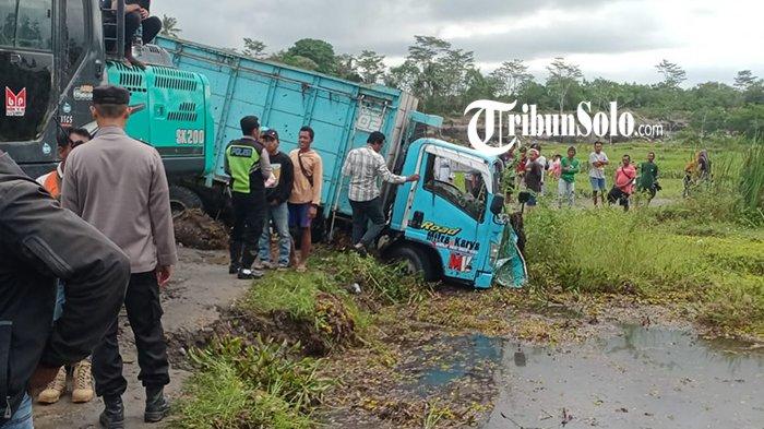 Kondisi Truk Muatan Pasir yang Tenggelam di Dam Beteng, Posisinya Sudah ...