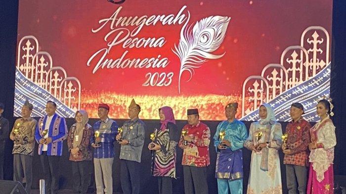 Tambah Deretan Prestasi, Lurik Klaten Sabet Juara 1 Anugerah Pesona ...