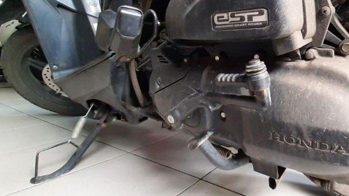 Benarkah Mematikan Mesin Motor Pakai Standar Samping Bikin Aki Soak ...