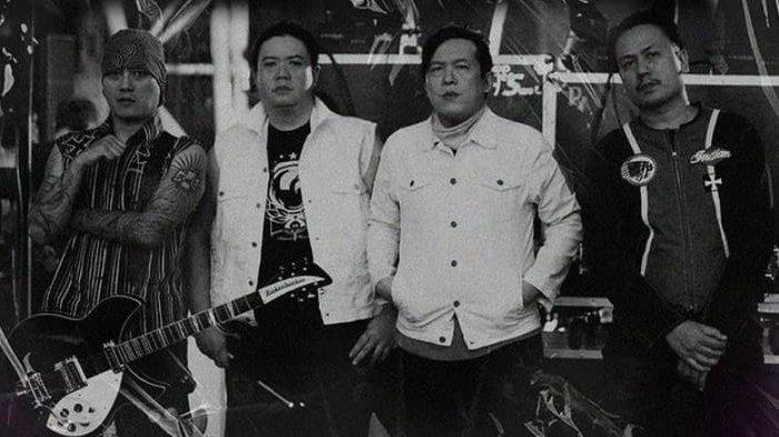 Chord Kunci Gitar dan Lirik Lagu Kenyataan Dalam Dunia Fantasi-Koil Ft ...