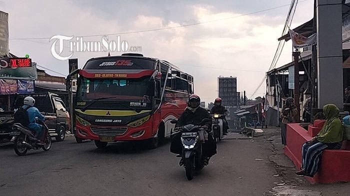 Kondisi Lalu Lintas Jalan Solo - Tawangmangu Terkini: Mulai Padat, Terpantau Lancar - Tribunsolo.com