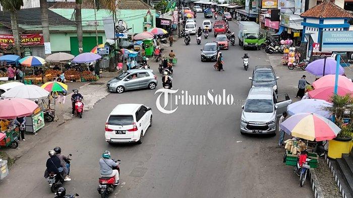 Kondisi Arus Lalu Lintas di Tawangmangu Sabtu Ini: Cukup Lengang di Hari Pertama Libur Panjang ...