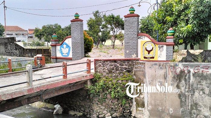Jadi Langganan Banjir, SMPN 6 Surakarta Bakal Dibangun Lebih Tinggi ...