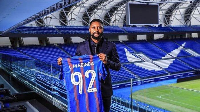 Sudah Diperkenalkan Sebagai Skuad Persib Bandung, Levy Clement Madinda ...