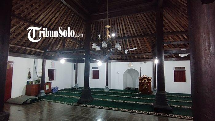 Kisah Masjid Golo di Bayat Klaten, Dulu Ada di Atas Bukit, Lokasinya ...