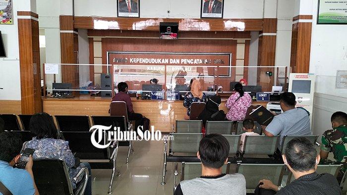 Proses Administrasi Masih Butuh KTP Fisik, Bikin Migrasi e-KTP ke ...