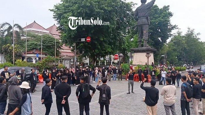 Demo Tolak PPN 12 Persen di Solo, Aliansi Mahasiswa Ingin Masyarakat Mencari Tahu Dampaknya ...