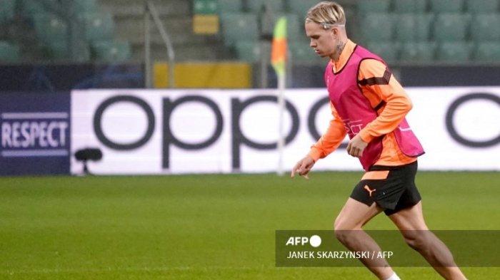 Terjawab, AC Milan Nyaris Datangkan Mykhailo Mudryk untuk Pengganti ...