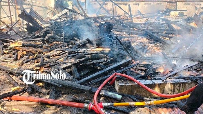 NASIB Warung Soto Girin di Sragen yang Kebakaran : Ludes, Kerugian Ditaksir Capai Rp300 Juta ...