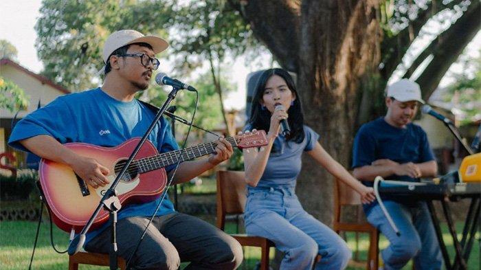 Chord Kunci Gitar dan Lirik Lagu Olski - Rindu : Tapi Sekarang Kau ...