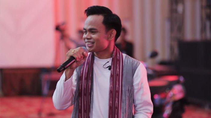 Chord Kunci Gitar dan Lirik Lagu Ganjang Ma Umurmi - Osen Hutasoit: Ganjang Ma Umurmi Asa Adong ...