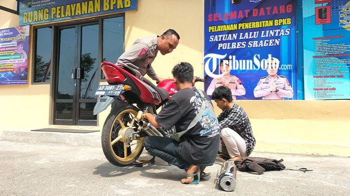 Motornya Dirazia Polisi Gegara Knalpot Brong, Pemuda Sragen Sampai Ajak Montir Buat Ganti ...