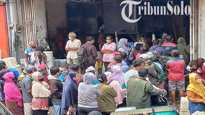 Ada Syarat Pembelian Minyak Goreng Curah di Pasar Legi Solo, Gibran Janji Bakal Cek - Tribunsolo.com