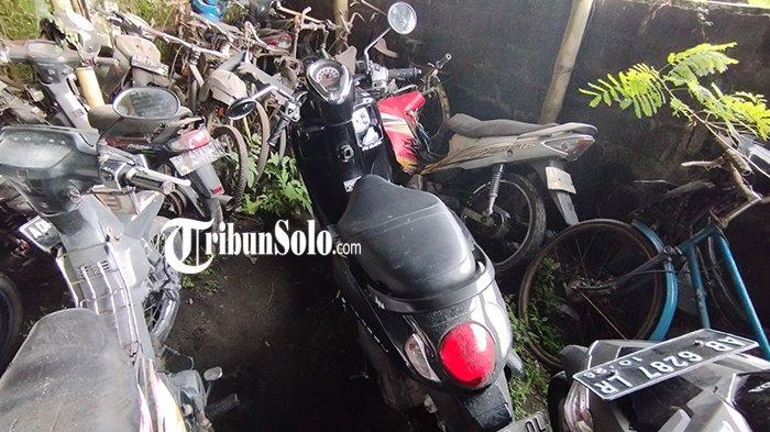 BREAKING NEWS: Kecelakaan Karambol di Jalan Solo - Jogja, Pengendara Honda Scoopy Tewas ...