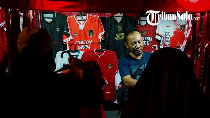 Serba-serbi Kualifikasi Piala Asia U23 : Cuan Pedagang Atribut Timnas ...