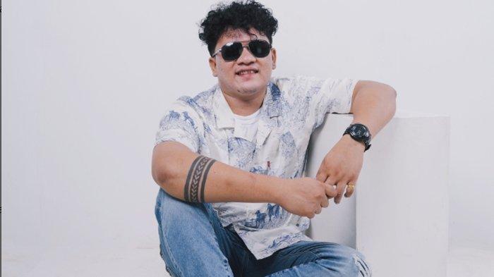 Chord Kunci Gitar dan Lirik Lagu Rohaku - Jun Munthe : Dang ...