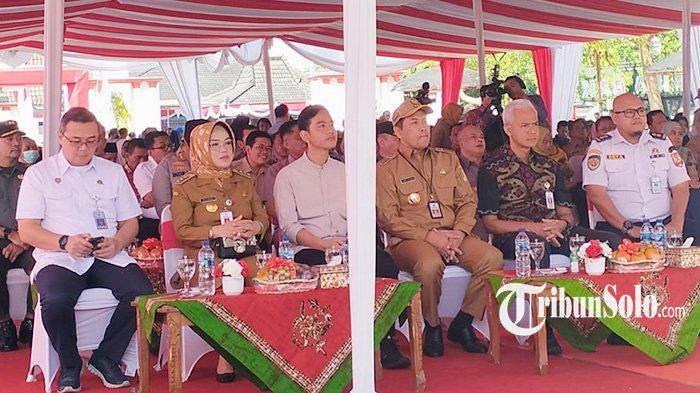 Peresmian BRT Trans Jateng Rute Solo-Wonogiri : Ganjar Hadir, Gibran ...