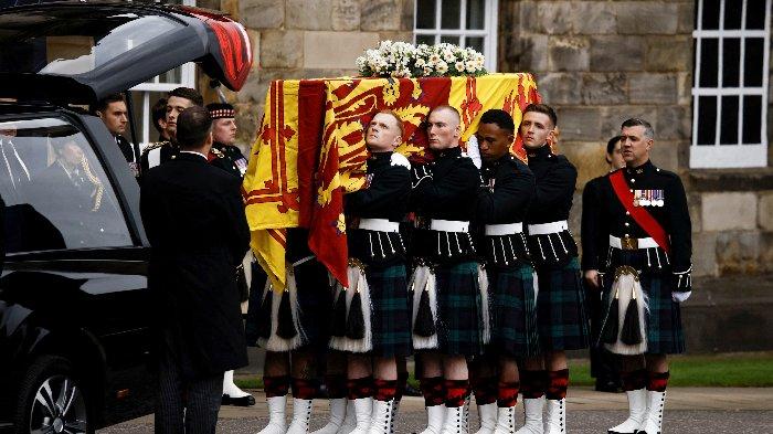 Potret Peti Mati Ratu Elizabeth II Tiba di Edinburgh, Skotlandia, Sang ...