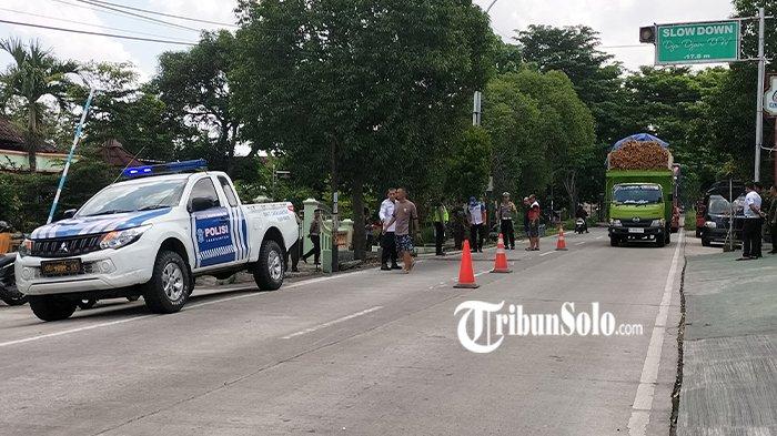 Taruh Sepeda, Warga Mojo Kulon Dengar Suara Benturan, Dicek Pegawai ...