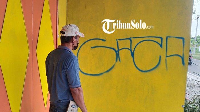Awalnya Garang Corat-coret Tembok Milik Warga di Jogonalan, Usai ...