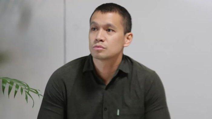 Kabar Duka datang dari Aktor Pemain Film Eiffel Im In Love, Samuel ...