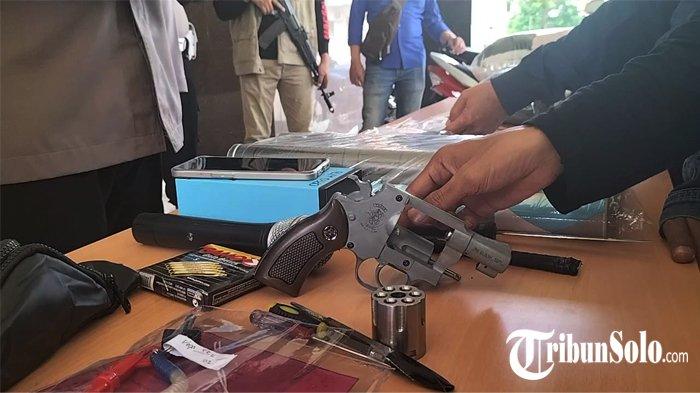 Miliki Senjata Api Rakitan Pencuri Perhiasan Ibu Kos Di Karanganyar