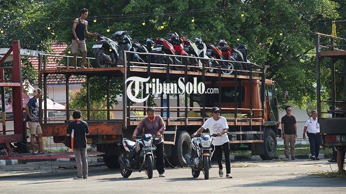 Potret Lebaran di Terminal Wonogiri : 79 Sepeda Motor Pemudik Telah ...