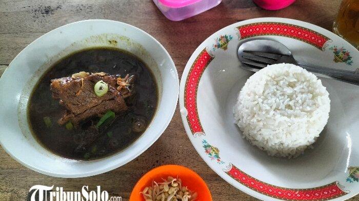 Kuliner Boyolali: Kedai Kebon Rawon dengan Menu Unik nan Lezat Rawon ...