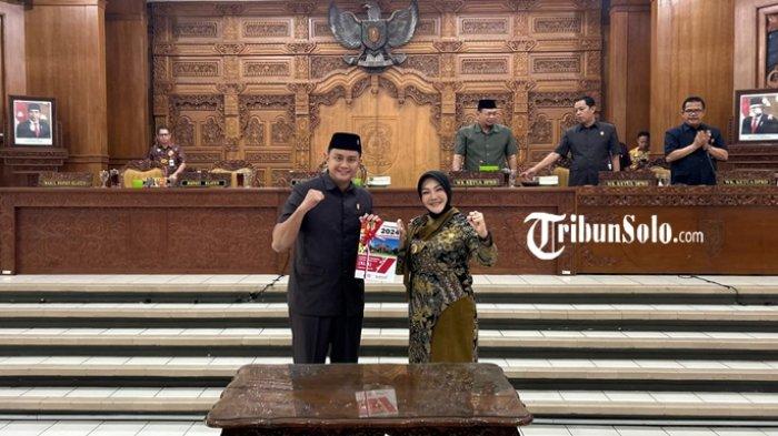 Rapat Paripurna DPRD Klaten, Bupati Sri Mulyani Jelaskan soal Kebijakan APBD 2024 dan APBD 2025 ...