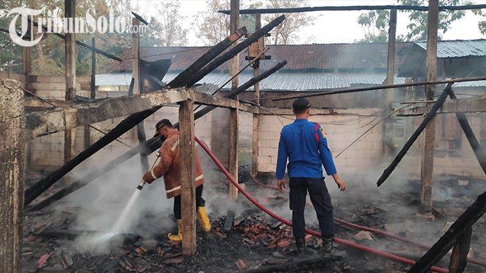 Kronologi Kandang Ayam di Gayamdompo Karanganyar Terbakar, Api Muncul dari Plafon - Tribunsolo.com