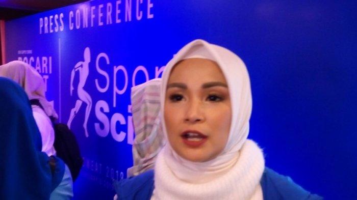 Soraya Larasati Tanggapi Viralnya Video Dirinya Shalat di Pinggir Jalan saat Maraton di ...
