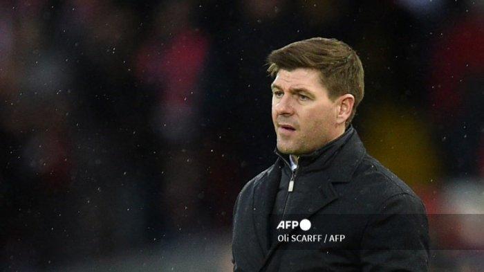 Soal Siapa yang Lebih Baik Diantara Ronaldo dan Messi, Steven Gerrard ...