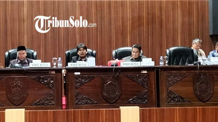 Gelar Rapat Paripurna, DPRD Kabupaten Sragen Bahas 3 Raperda, Soal UMKM hingga Pajak dan ...