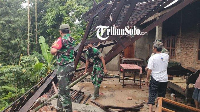 Longsor di Sidoharjo Wonogiri, Talut Pekarangan Ambol hingga Akses Jalan Terputus - Tribunsolo.com