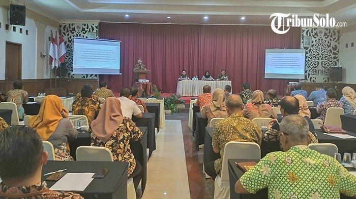 Pesan Pj Bupati Karanganyar Timotius di FGD Bareng Ombudsman, Tidak ... Pesan Pj Bupati Karanganyar Timotius di FGD Bareng Ombudsman, Tidak ...